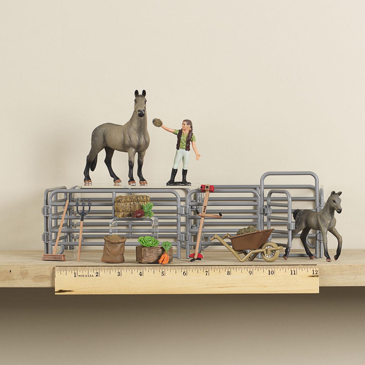 BIGTIME BARNYARD HORSE CORRAL – Trails End Western Wear & Tack